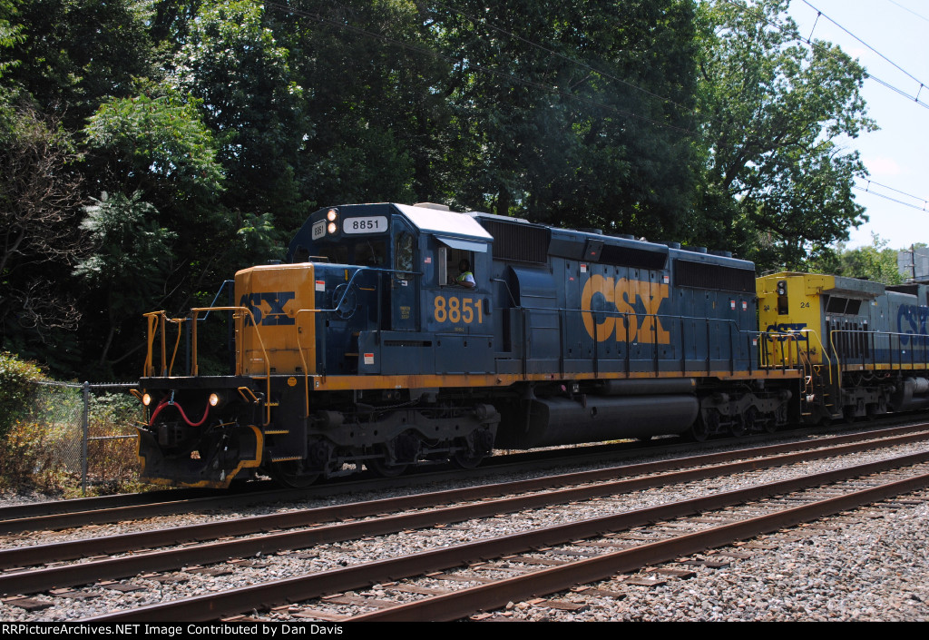 CSX 8851 leads Q418-06